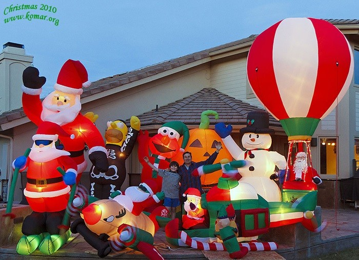 Colorful Inflatable Advertising Products Outdoor Inflatable Christmas ...