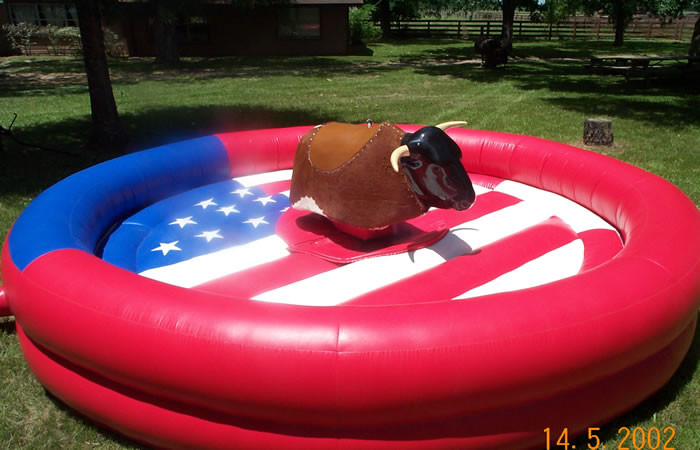 Round Inflatable Mechanical Bull , PVC Tarpaulin Inflatable Mechanical ...